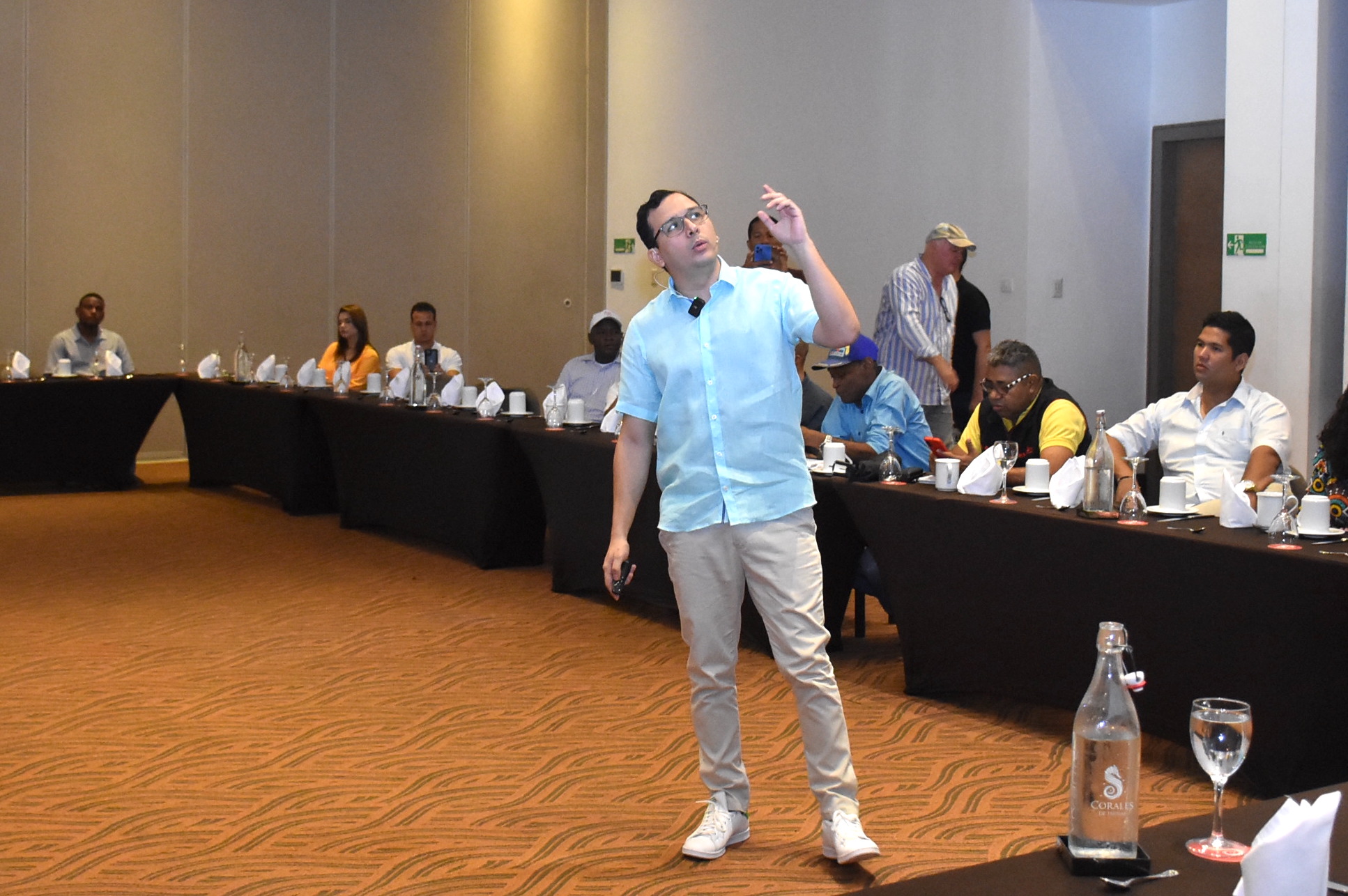 "Bolívar no ha sido primero en nada": Zaith Adechine - RevistaZetta.com